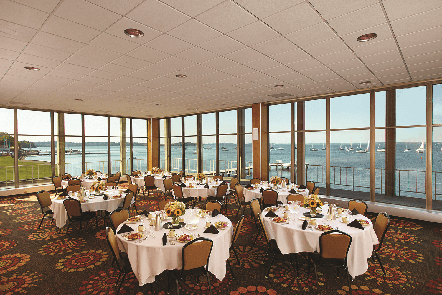 Alumni Lounge | Spaces | UW Conferences & Events