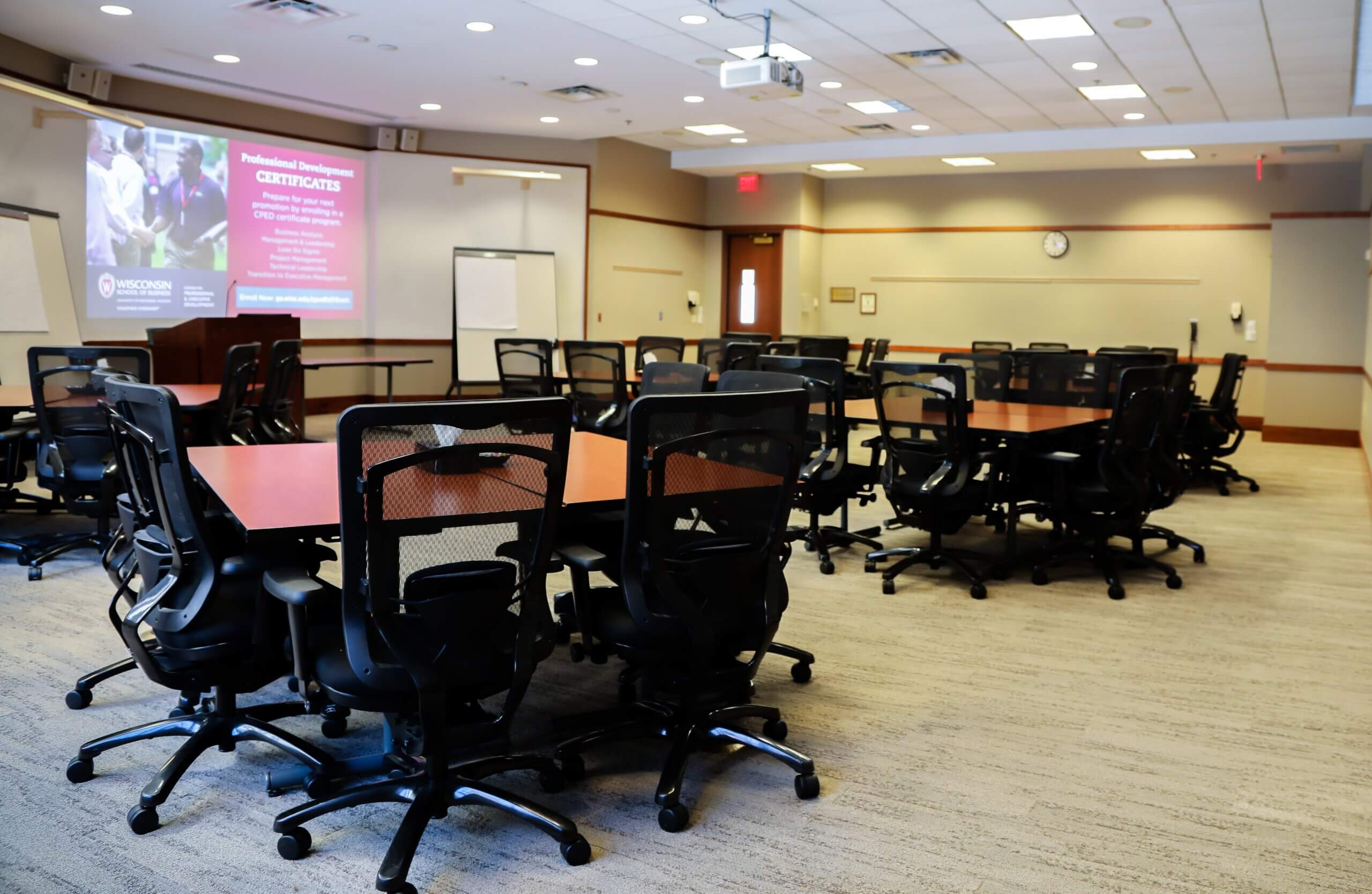 203 MGIC Executive Classroom | Spaces | UW Conferences & Events