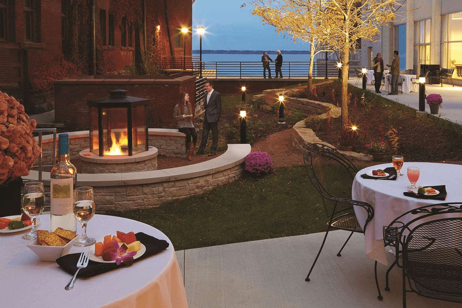 Pyle Center Courtyard | Spaces | UW Conferences & Events