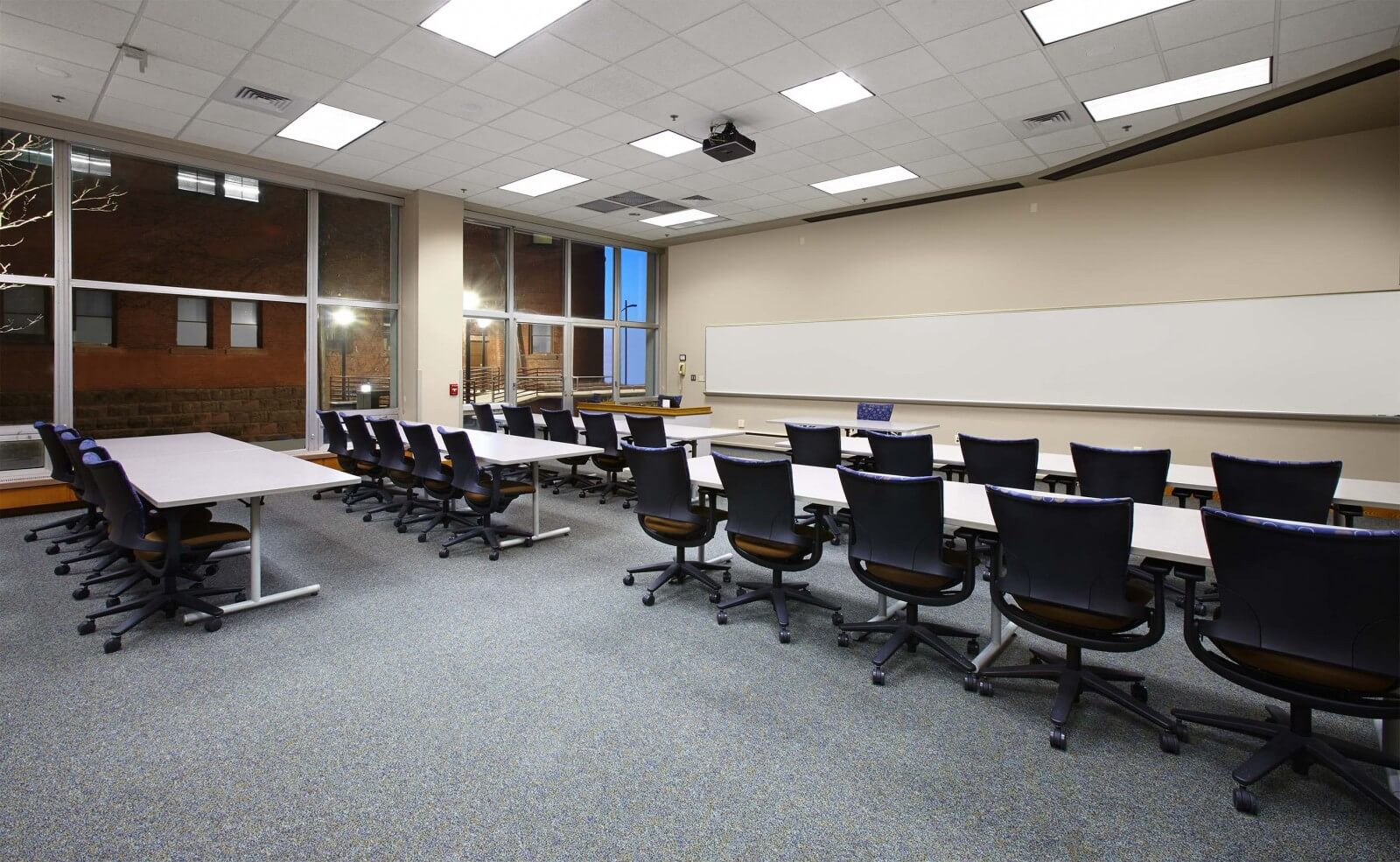 Room 112 | Spaces | UW Conferences & Events