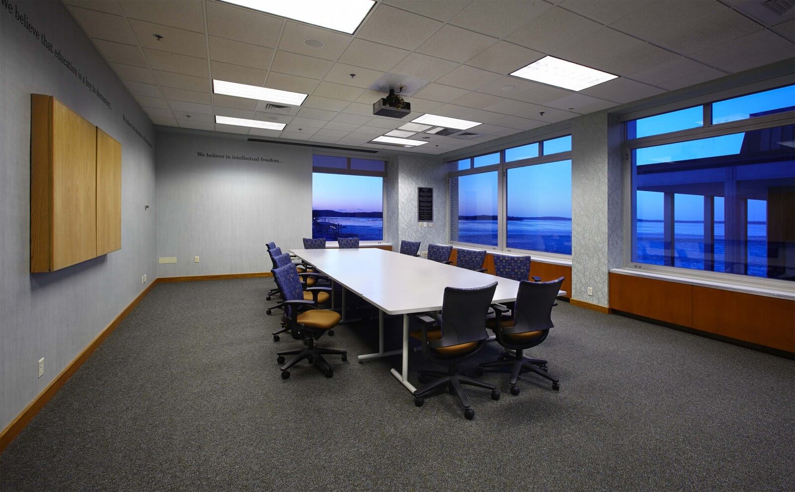 Room 220 | Spaces | UW Conferences & Events