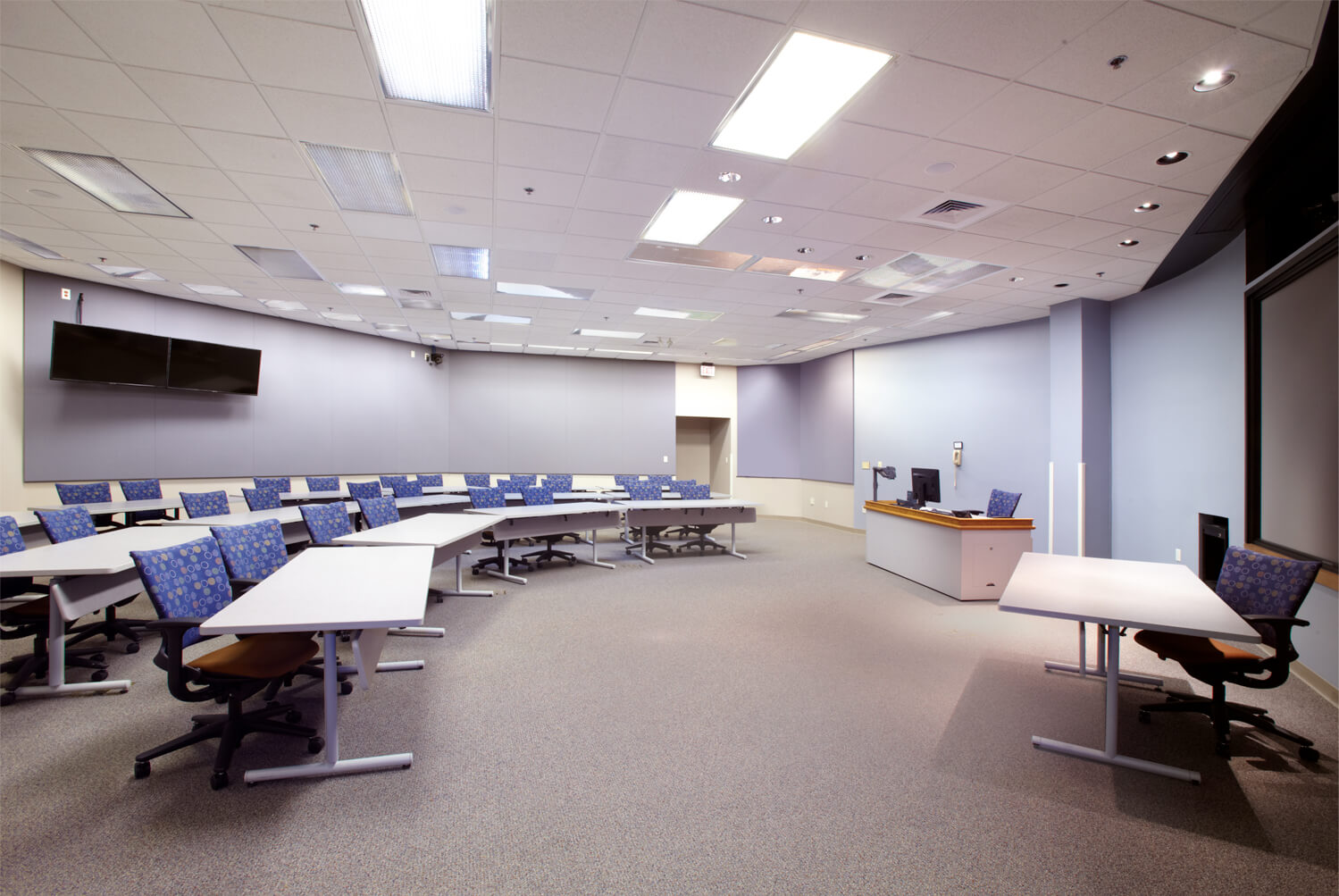 Room 332 | Spaces | UW Conferences & Events